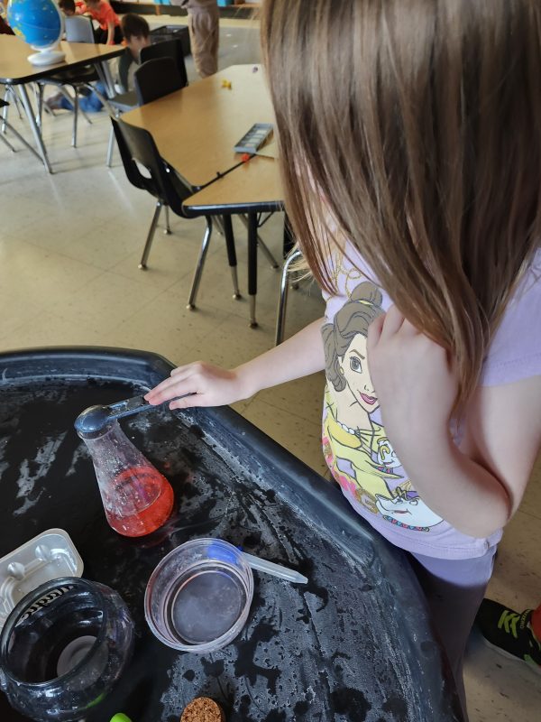 Fizzing Science Lab 🧪