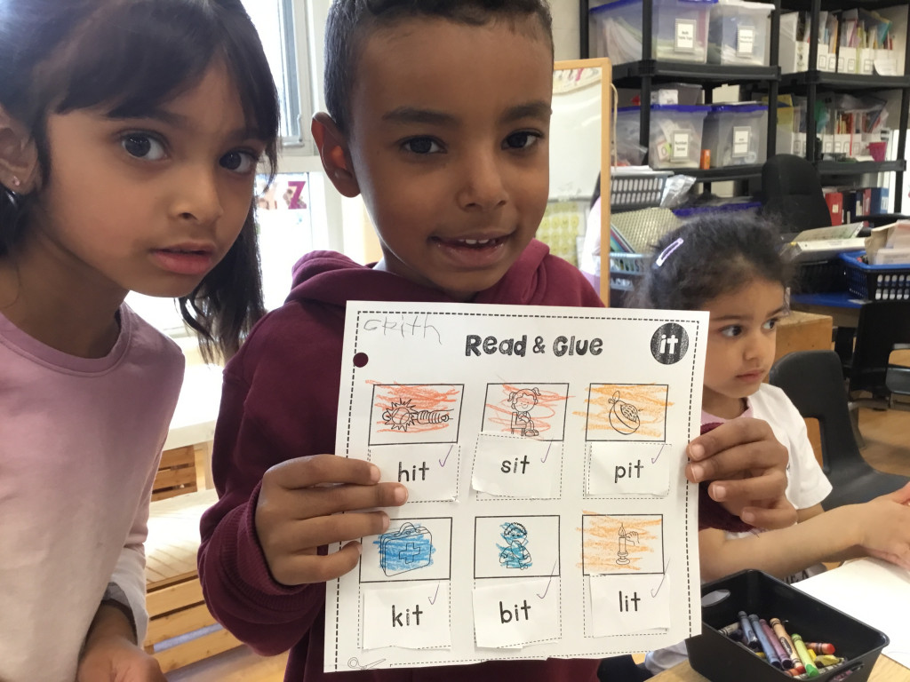 Digraph of the Week…SH & the “IT” Word Family – Mrs. Watson & Mrs. Stam ...