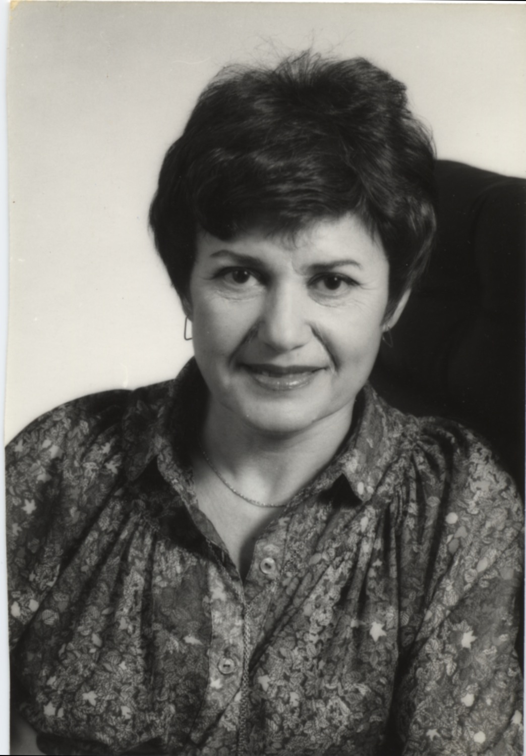 Introducing Felicia Carmelly – Stories of Survival